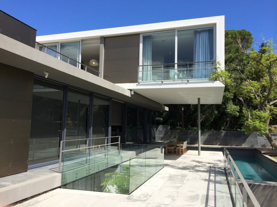 Villa Saebin by Greg Wright Architects