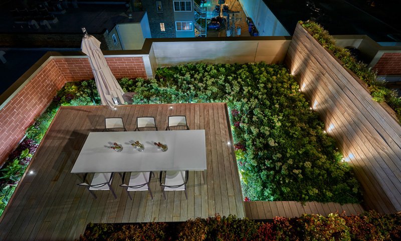 7 Design Lessons To Learn From This Awesome Roof Deck In Chicago