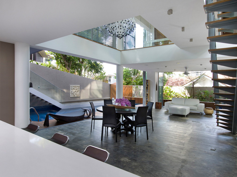 This Home's Walls Open Wide To The Outside