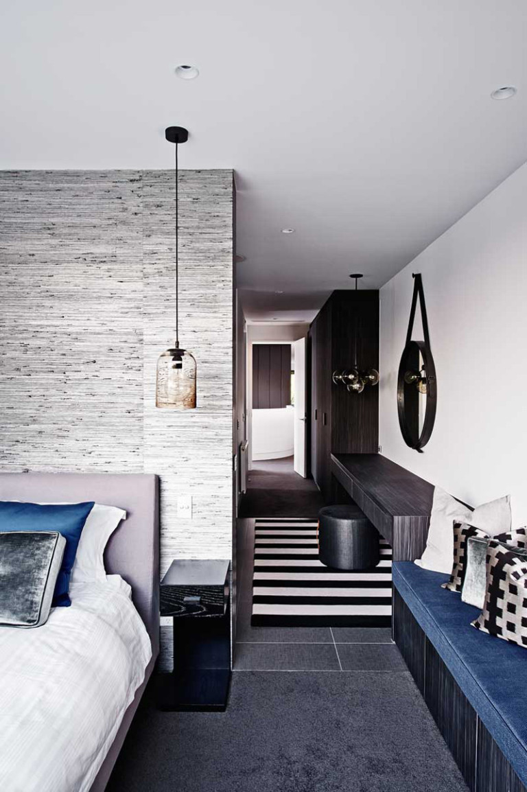 21 Examples Of Bedrooms With Bedside Pendant Lights