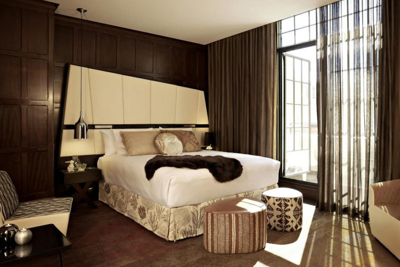 21 Examples Of Bedrooms With Bedside Pendant Lights