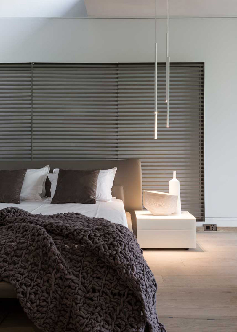 21 Examples Of Bedrooms With Bedside Pendant Lights