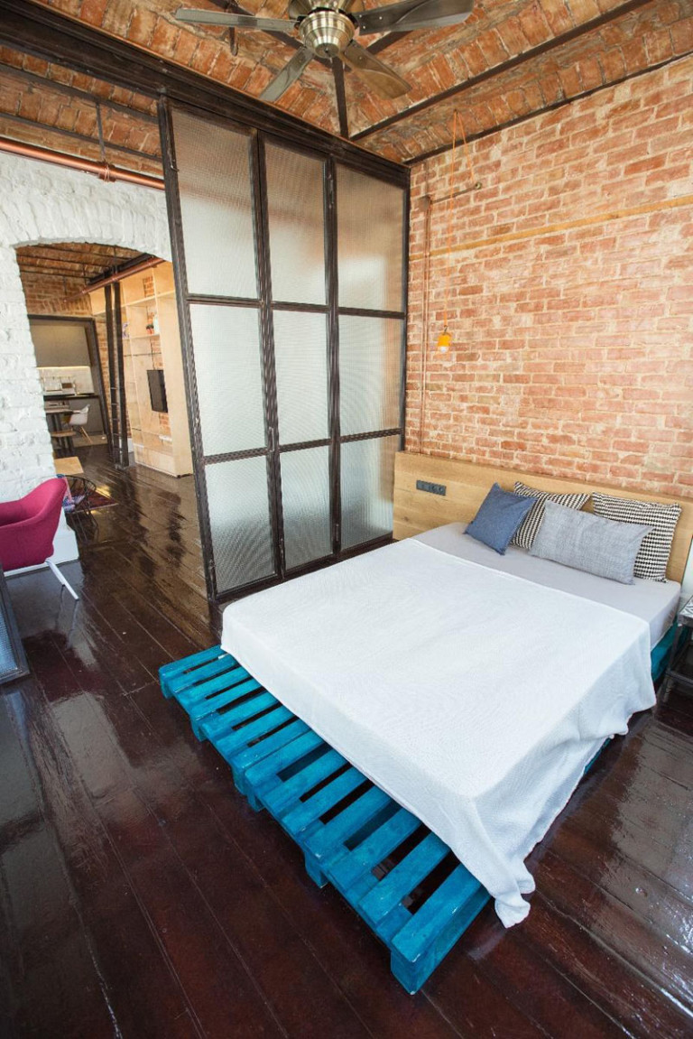 Before & After - An apartment makeover inside an old building