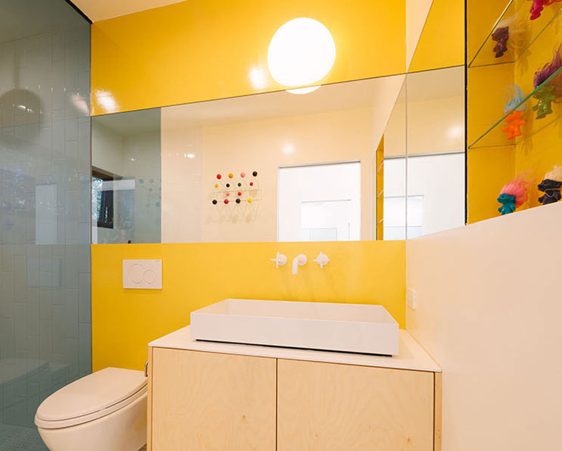 10 Inspirational Examples Of How To Include Yellow In Your Bathroom
