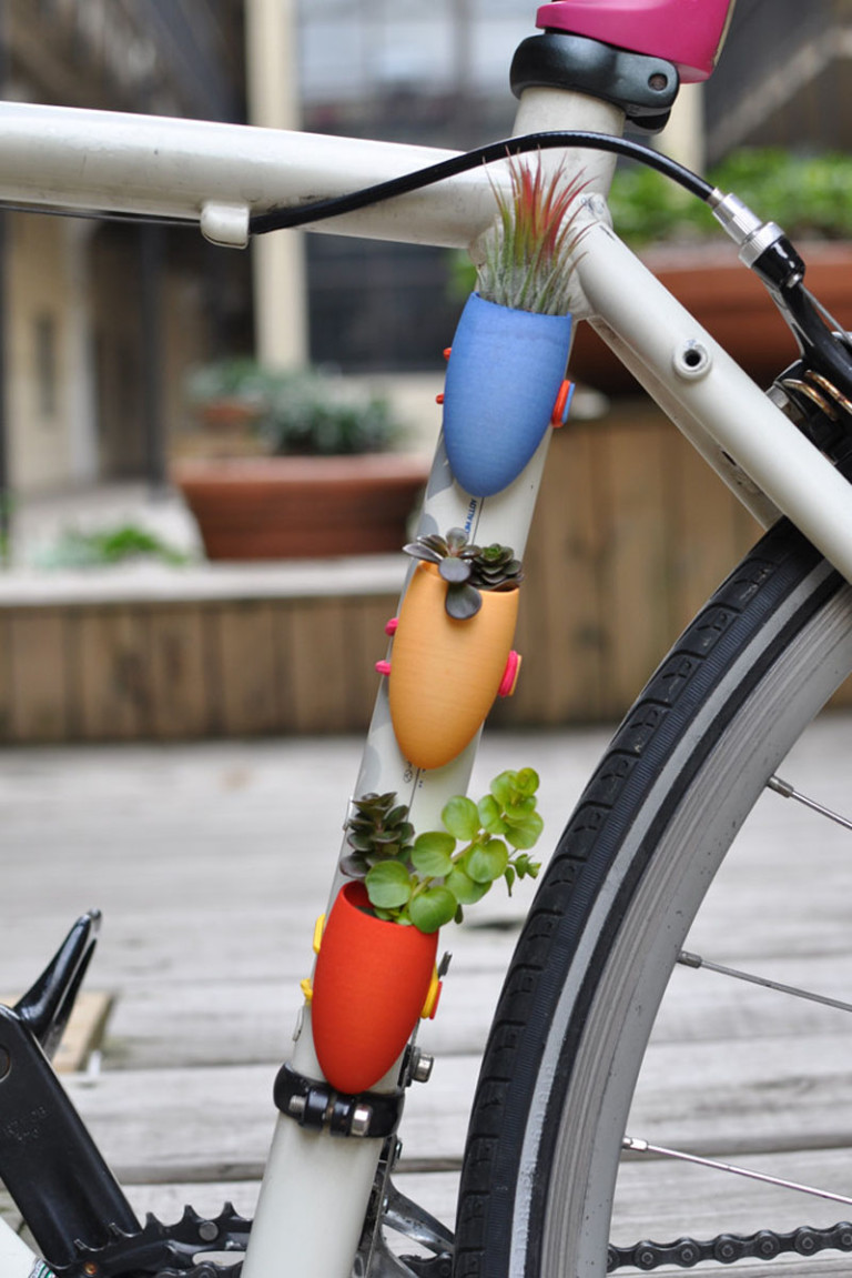 Decorate your bike this spring with cute little flower vases