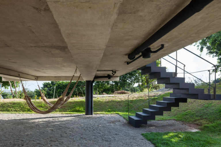 This house is divided in two separate parts connected by outside stairs