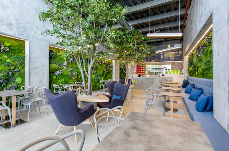 This Fast Food Restaurant Feels Like You're Dining In A Park
