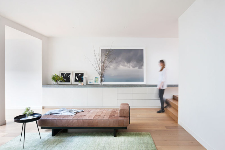 See Inside The Contemporary Renovation Of A 1980s Home In Melbourne