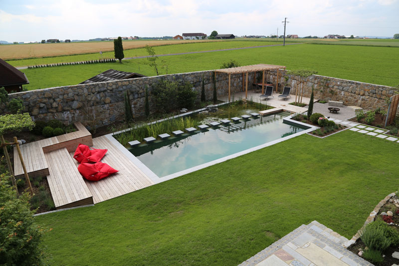 What Are Natural Swimming Pools?