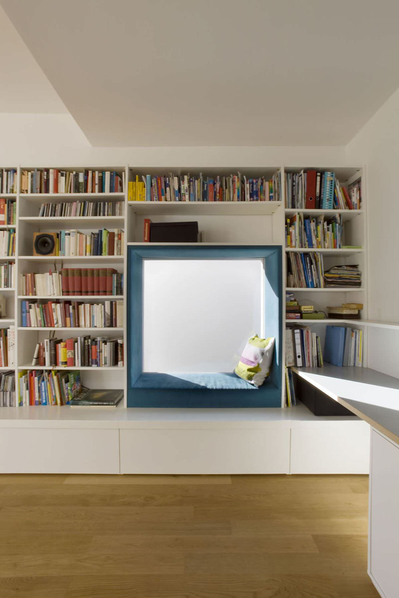 10 Reading Nooks Perfect For Curling Up In