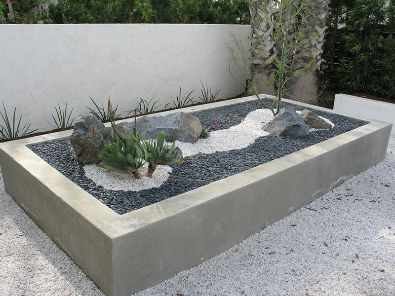 10 Excellent Examples Of Built-In Concrete Planters