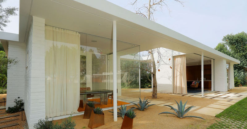 A small house designed for outdoor living in the Hollywood Hills