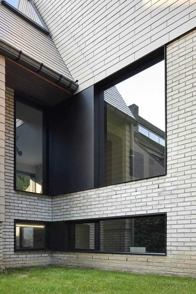 BEFORE and AFTER - The Renovation And Extension Of A Flemish Villa