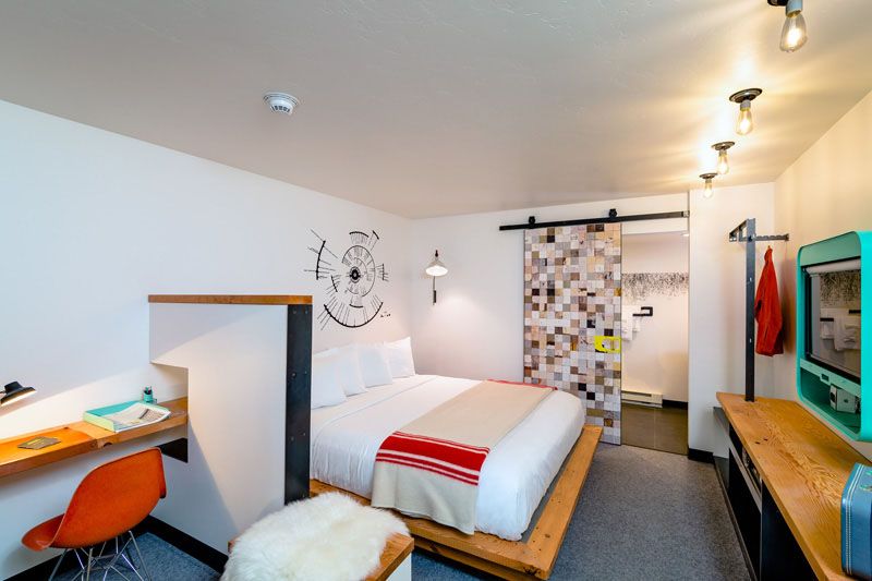 10 Hotel Room Design Ideas To Use In Your Own Bedroom