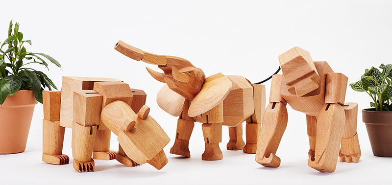 18 Decorative Animal Objects That Blur The Line Between Toys And Decor