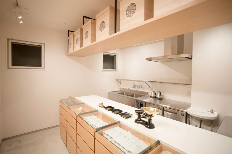 A Minimalist Tea Shop Serving Hand Dripped Green Tea Has Opened In Tokyo