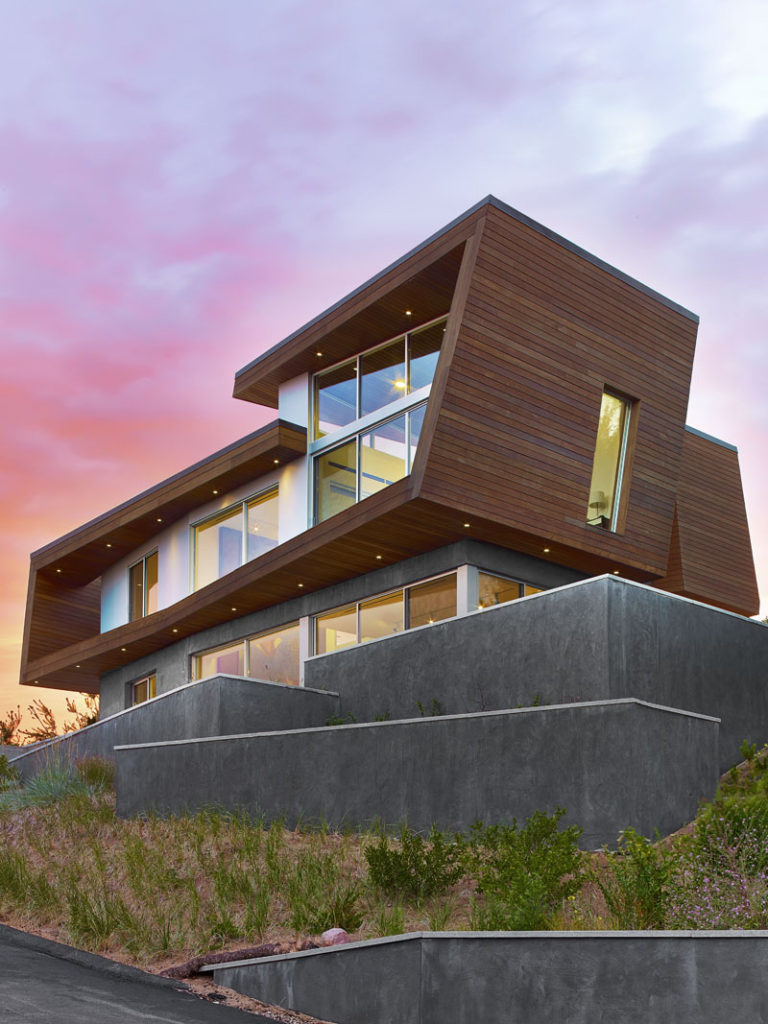 A Modern Beach House Arrives In Cape Cod, Massachusetts