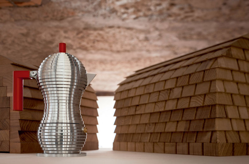 17 Contemporary Coffee Maker Designs That You'll Want To Show Off