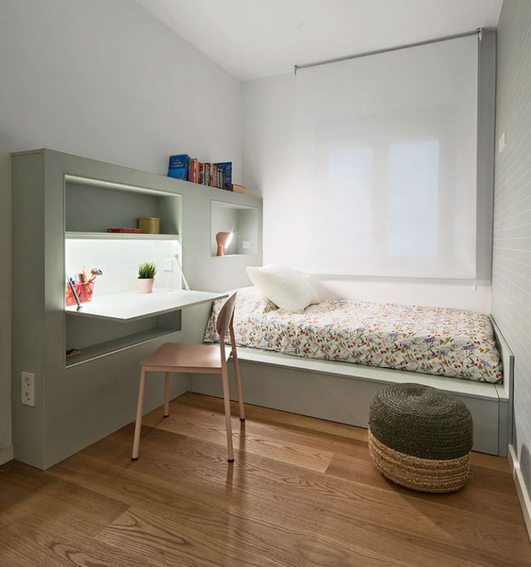 This Small Kids Bedroom Combines The Bed Frame, A Desk, And Shelves To ...