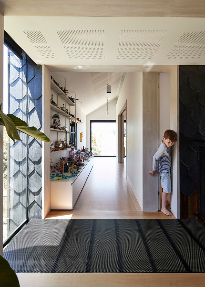 Dark Grey Slate Creatively Covers This Australian Home