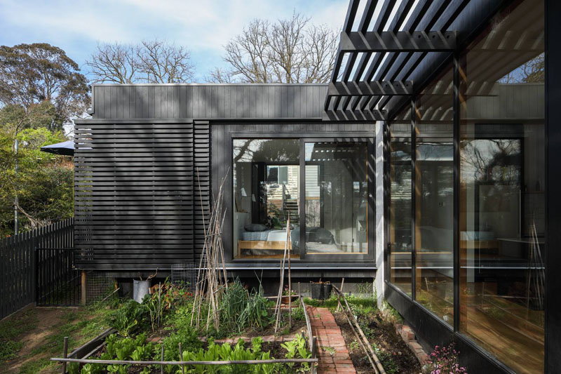 Chiverton Architects Have Added A Black Stained Wood Extension To A ...