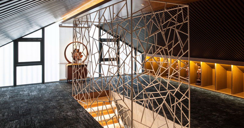 A Unique Safety Barrier Was Creatively Designed For These Stairs