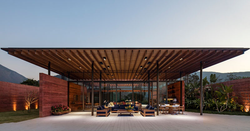 This Brazilian House Features Pigmented Concrete Walls And An Expansive ...