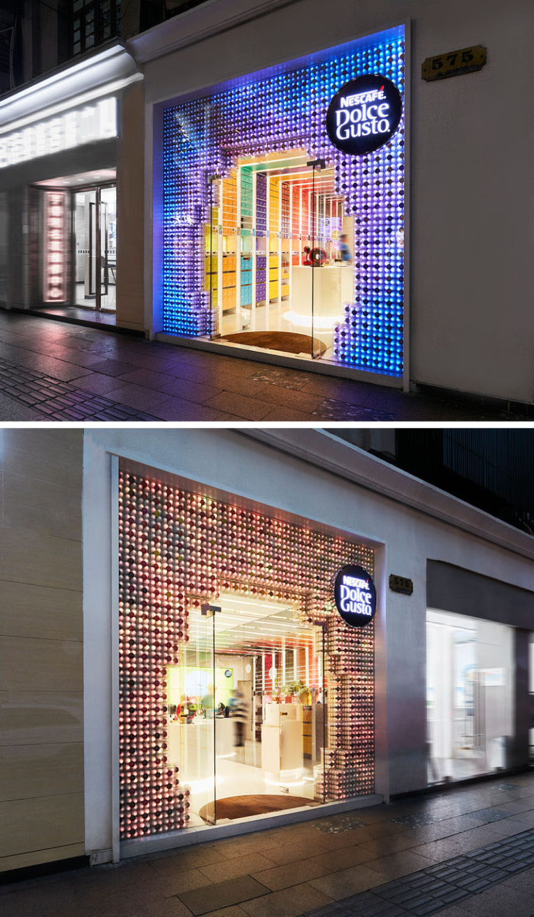 3,000 Coffee Capsules With Programmable LED Lights Have Been Used To ...