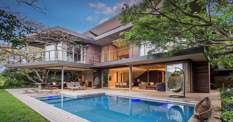 An Outdoor Lounge Adds Extra Living Space To This South African House