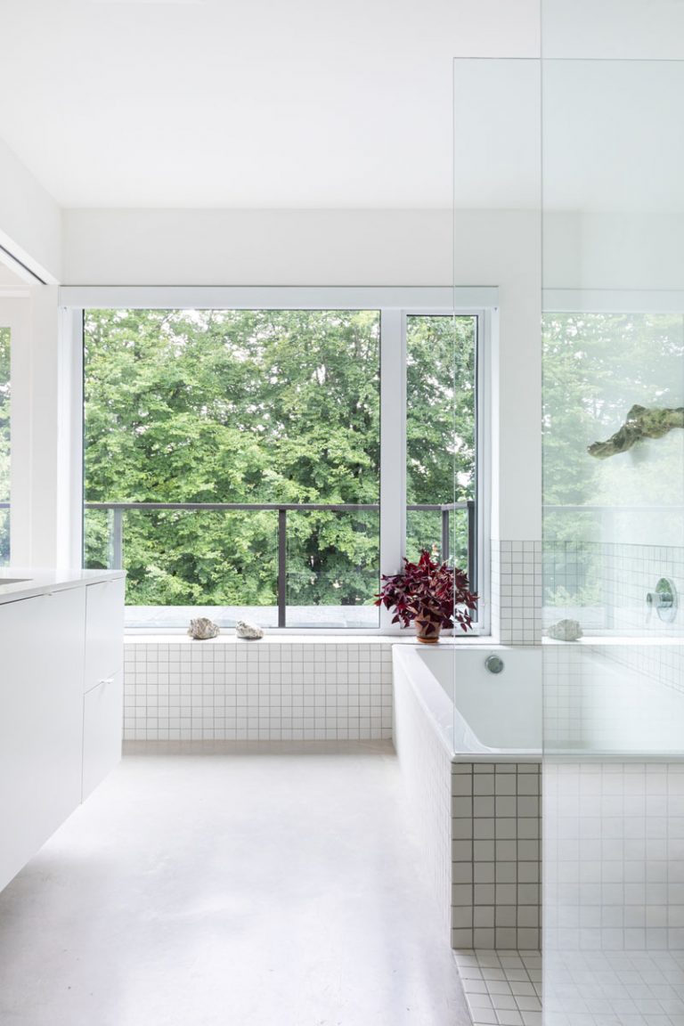 A Sunken Garage Allows This New House To Remain At Eye Level With The ...