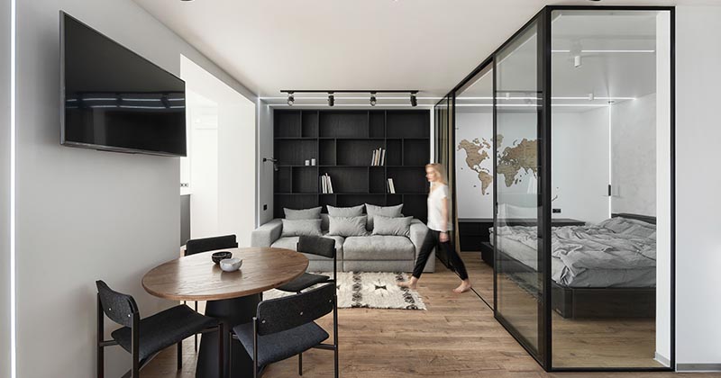 A Glass Enclosed Bedroom Creates A Slightly Separate Space Inside This ...