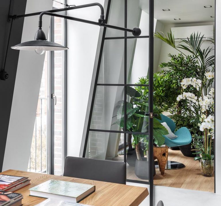 An Indoor Plant Room Is The Perfect Place For Reading