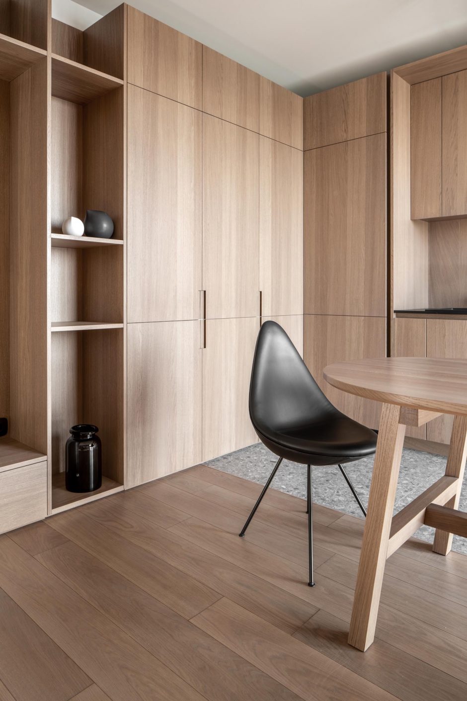 Wood Cabinets Without Hardware Are A Consistent Feature Throughout This ...