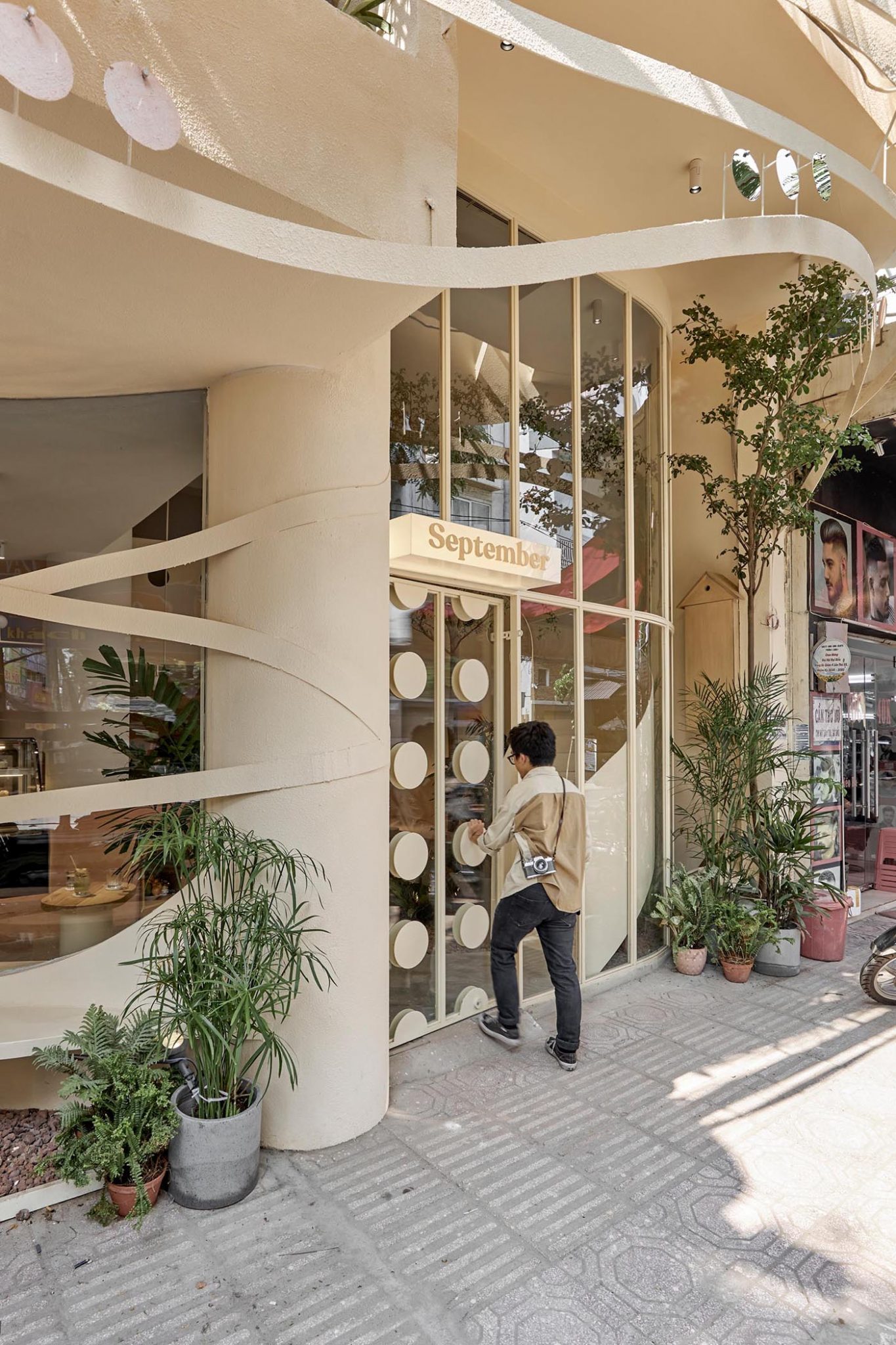 This New Coffee Shop Was Inspired By The Design Of A Bird's Nest