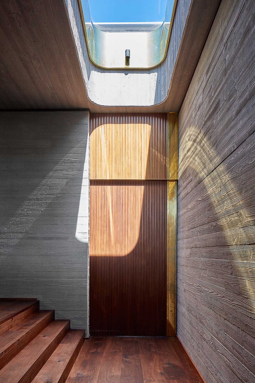 A House Made From Board Formed Concrete Was Requested By This Architect ...