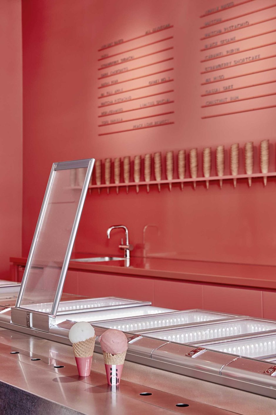 The Creative Use Of Paint Helps This Shop Get Your Attention