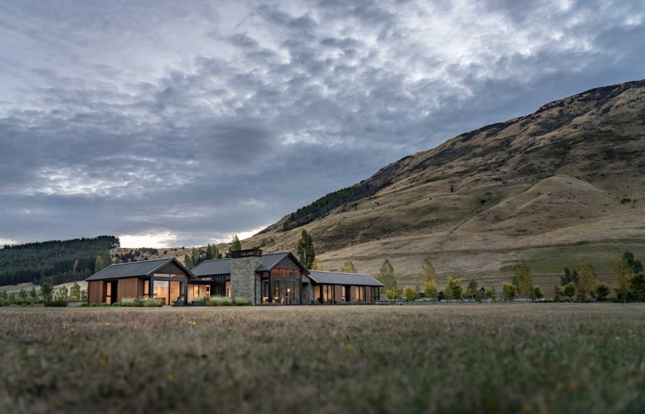 A Material Palette Of Cedar, Stone, And Metal Contribute To The Charm ...