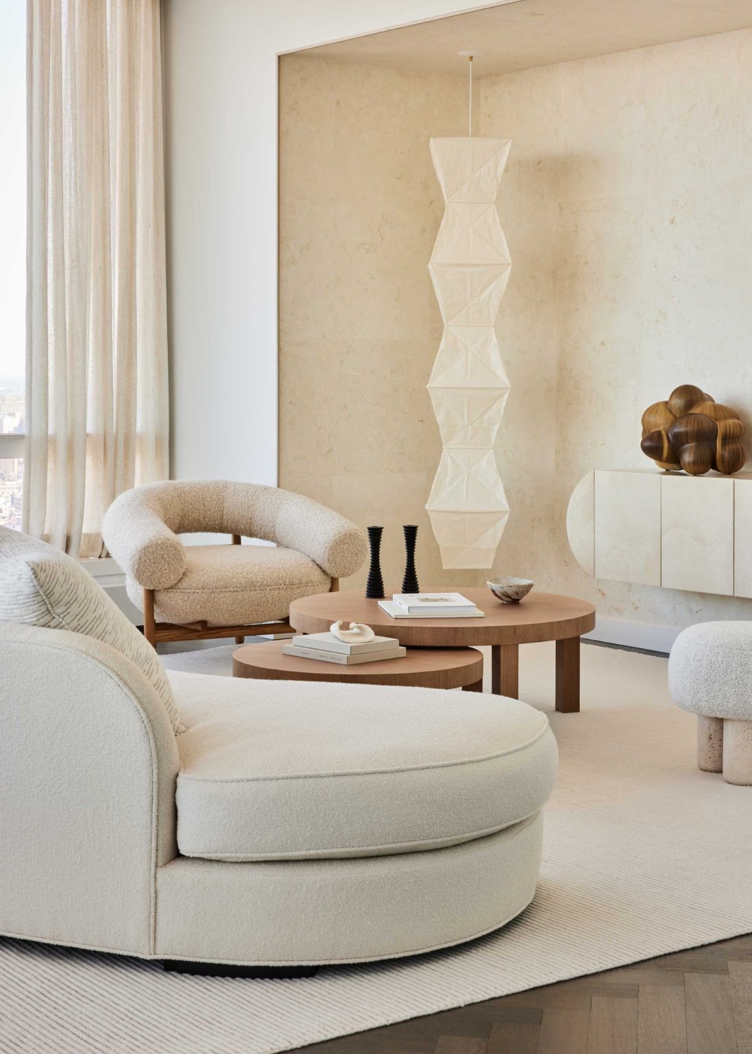 A Neutral Color Palette Creates A Calm Interior For This Apartment In ...