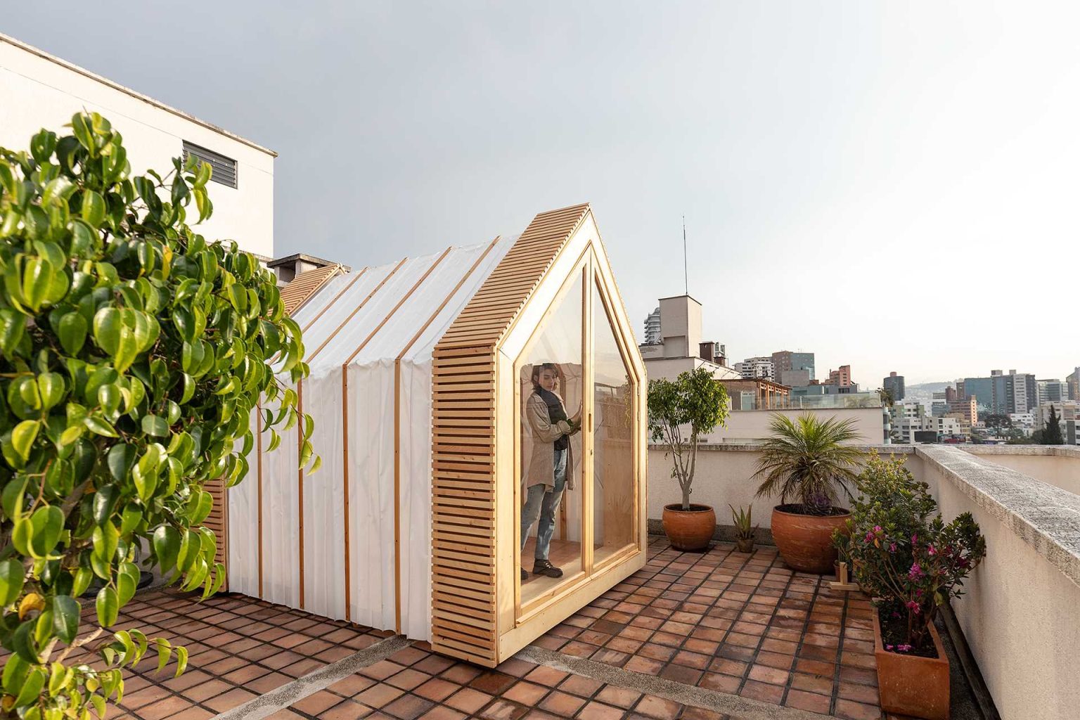 A Small Cabin-Like Structure That Can Be Compressed When Not In Use