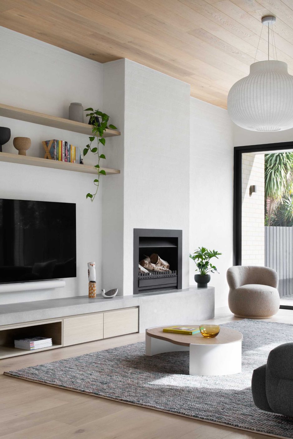 A Curved Corner Softens The Space Inside This Home Extension