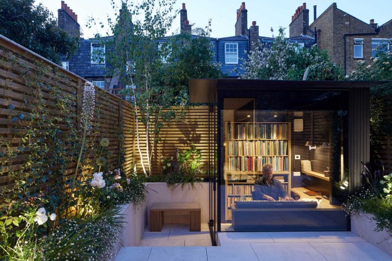 A New Extension And A Garden Studio For This Heritage-Listed Home