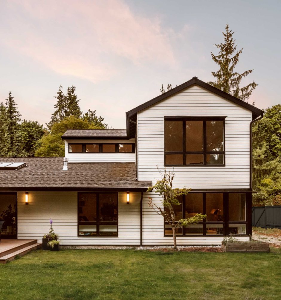 Before & After - A 1970s Home Received A Contemporary Renovation