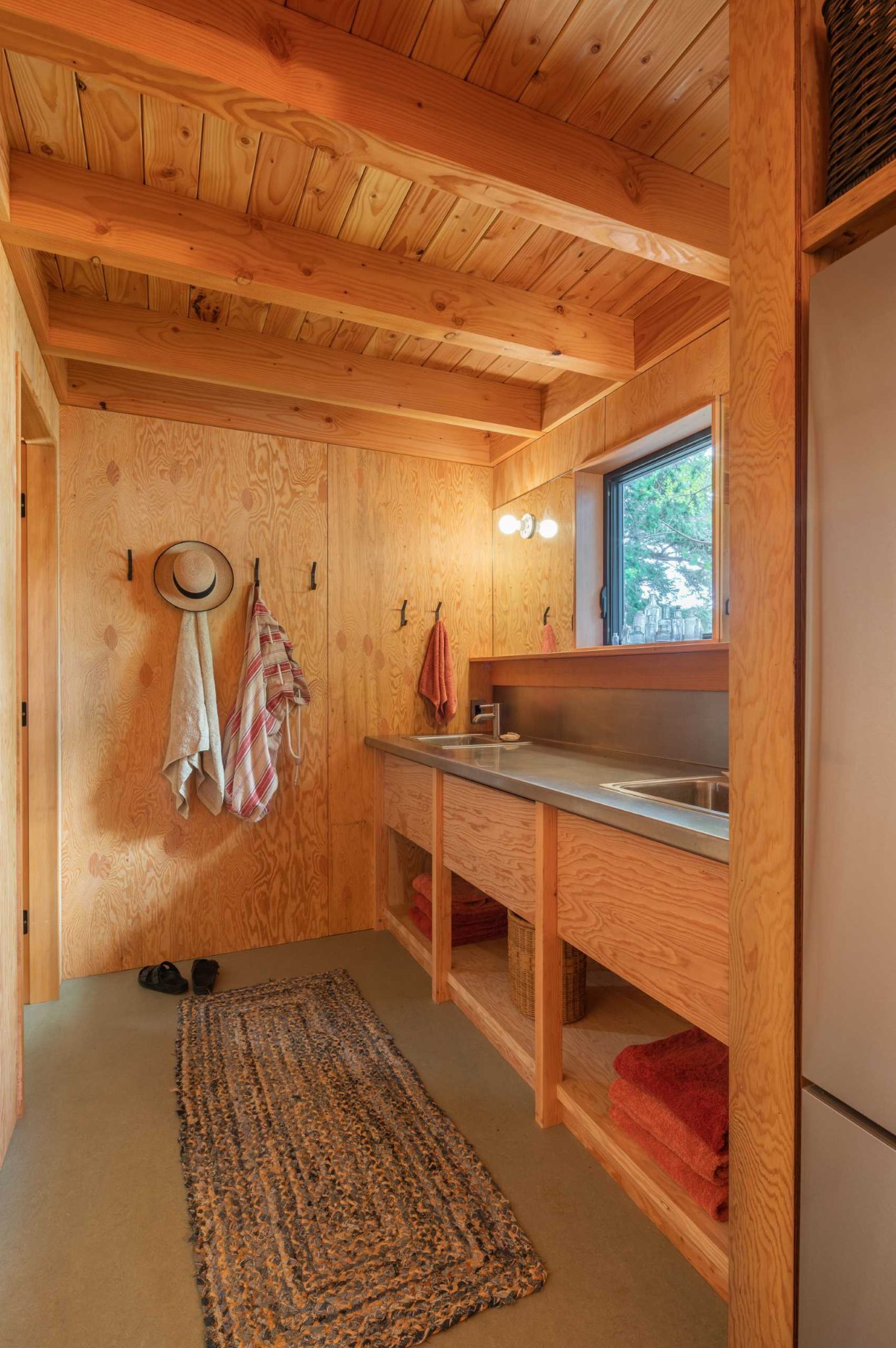 A New Bunkhouse Provides Additional Accommodation For A Family's Cabin ...