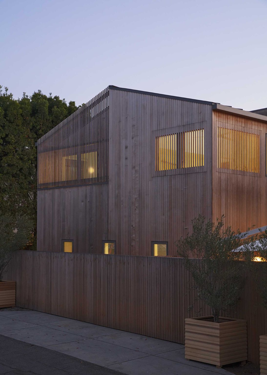 This Renovated 90s Home Includes A New Exterior Made Of Alaskan Yellow ...