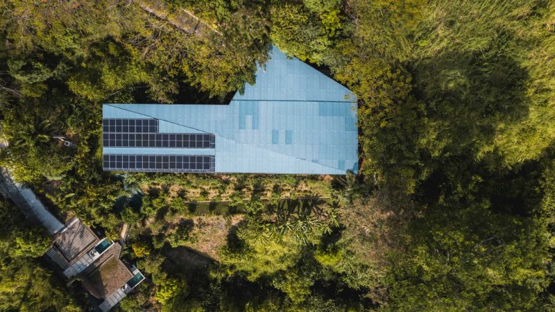 A New Home In Costa Rica Designed To Highlight Its Surroundings