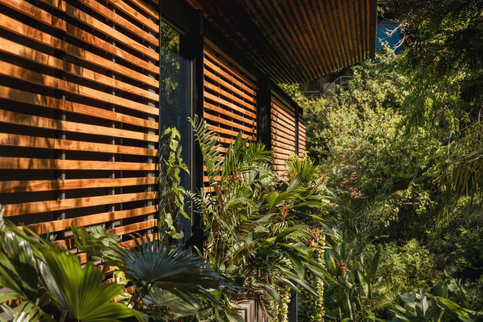 A New Home In Costa Rica Designed To Highlight Its Surroundings