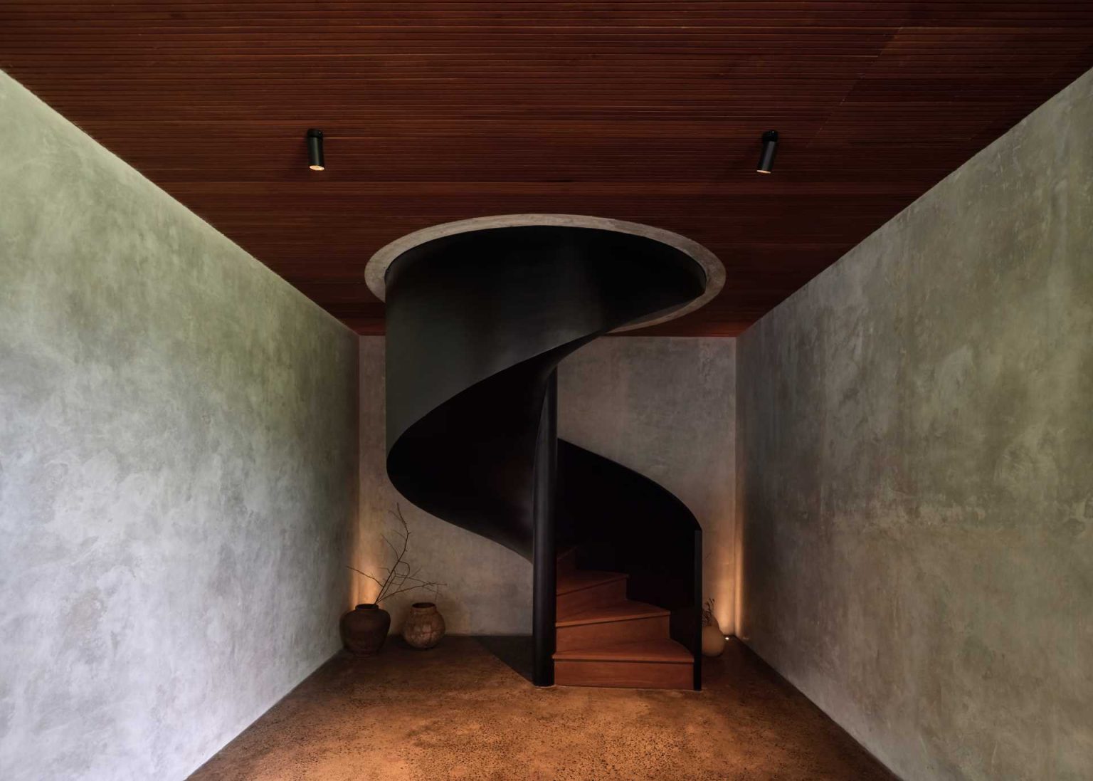 Contemporary Japanese Design Blends Seamlessly With Tropical Modernism ...