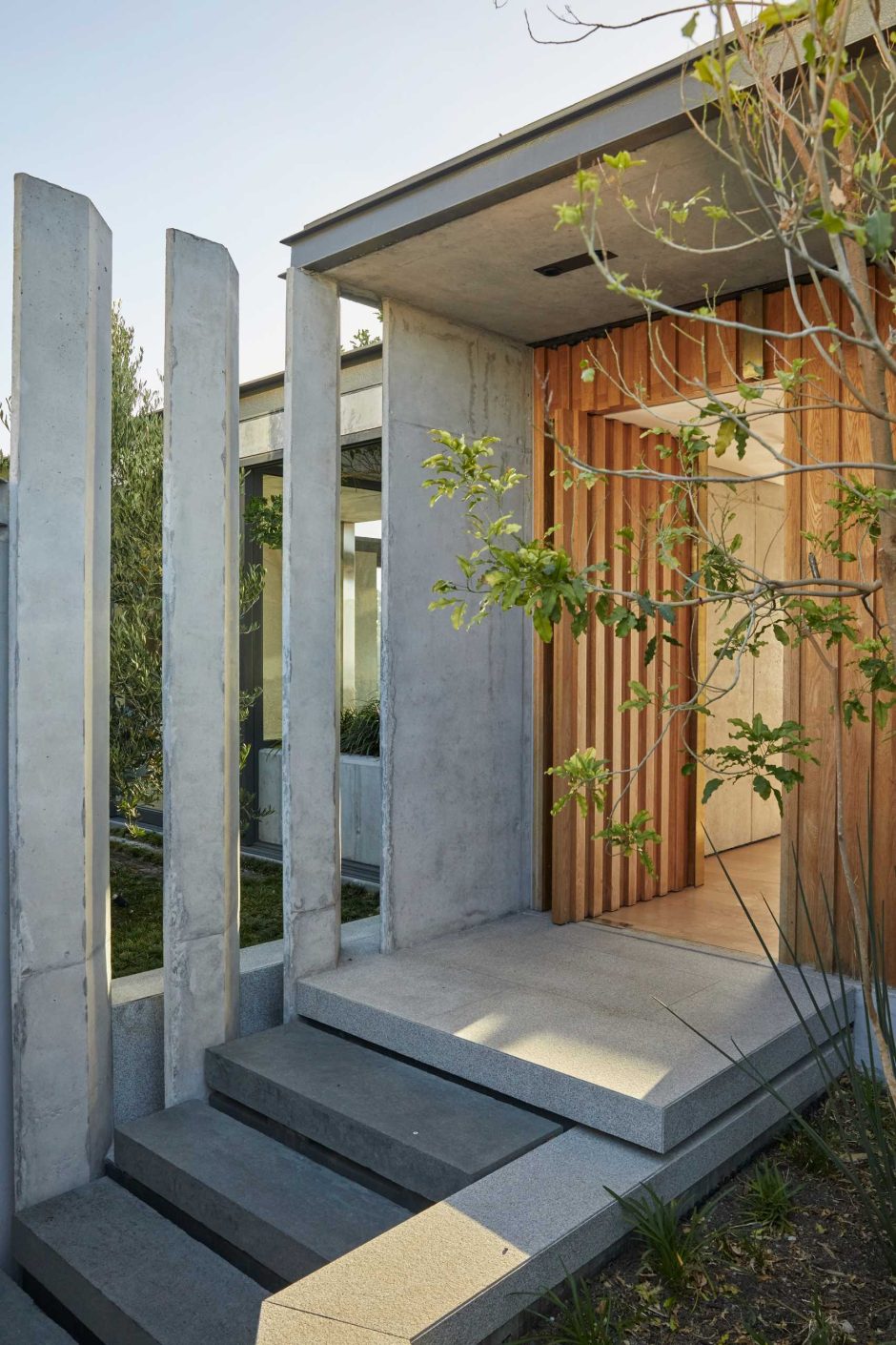An Undulating Wood Ceiling Inspired By Ocean Waves And Nearby Mountains ...