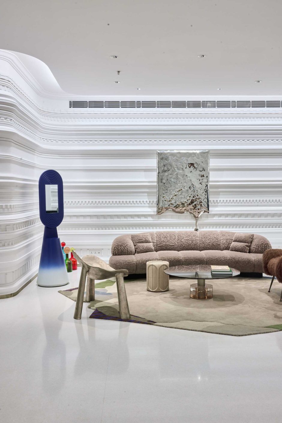 Sculptural Walls Inspired By The Intricate Detailing Of Indian Temple ...