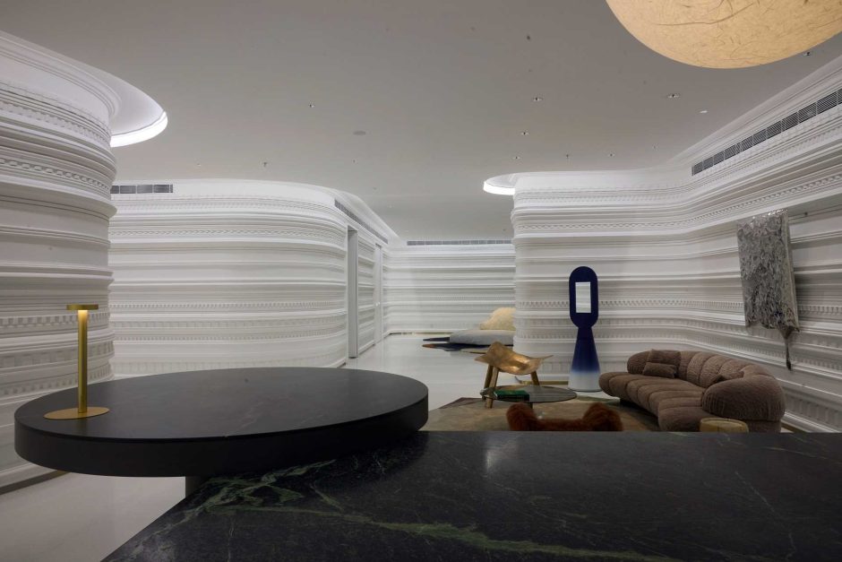 Sculptural Walls Inspired By The Intricate Detailing Of Indian Temple ...